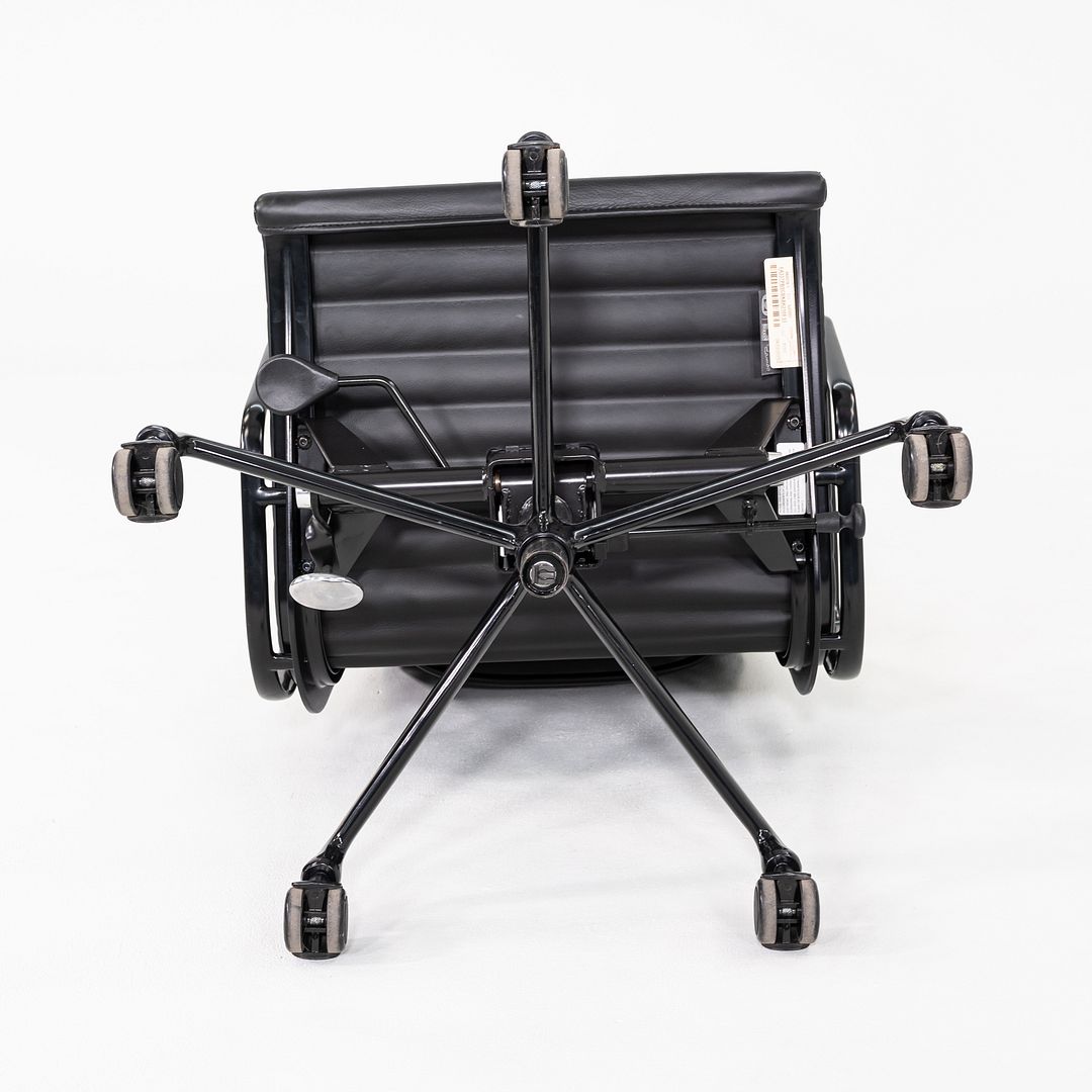 Aluminum Group Executive Desk Chair, Model EA337 by Ray and Charles ...